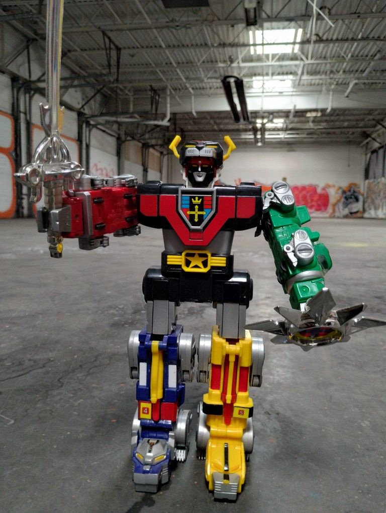 Lion Force Voltron Action Figure 1998 for Sale in Oakland, CA - OfferUp