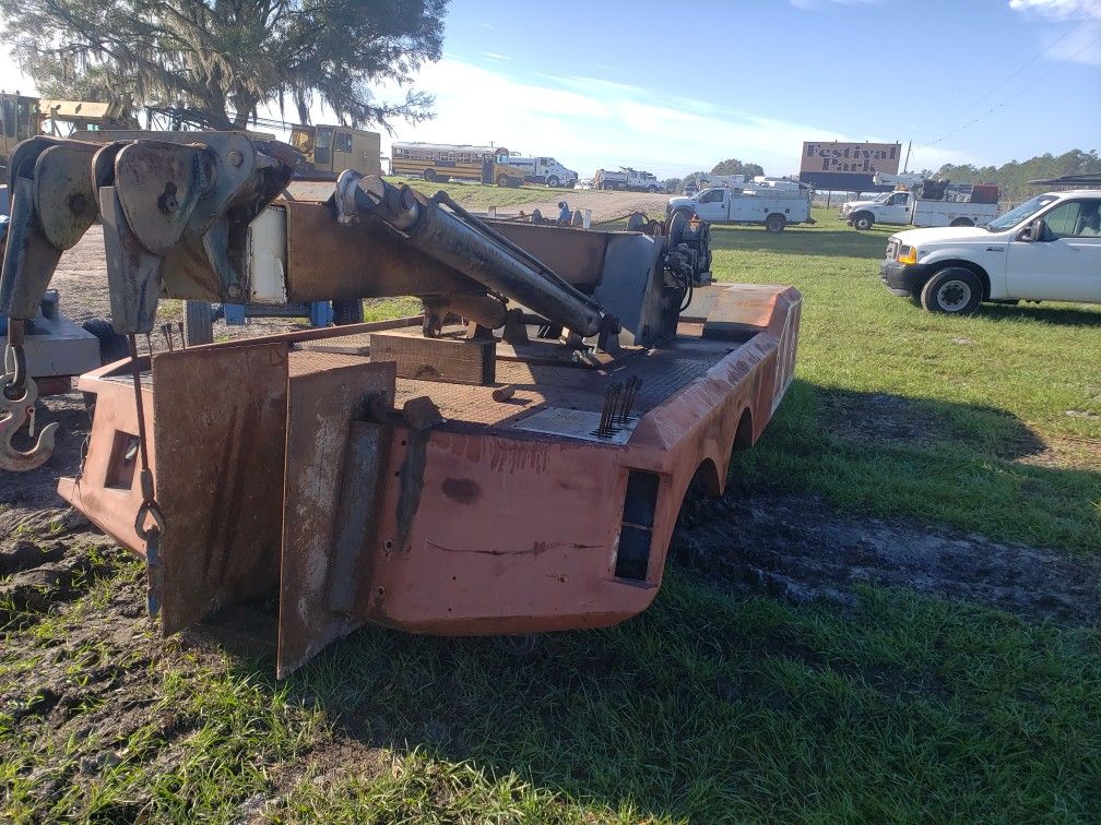 NoMar Heavy Wrecker Body 20 ton Towing bed. Make Offer. for Sale in ...
