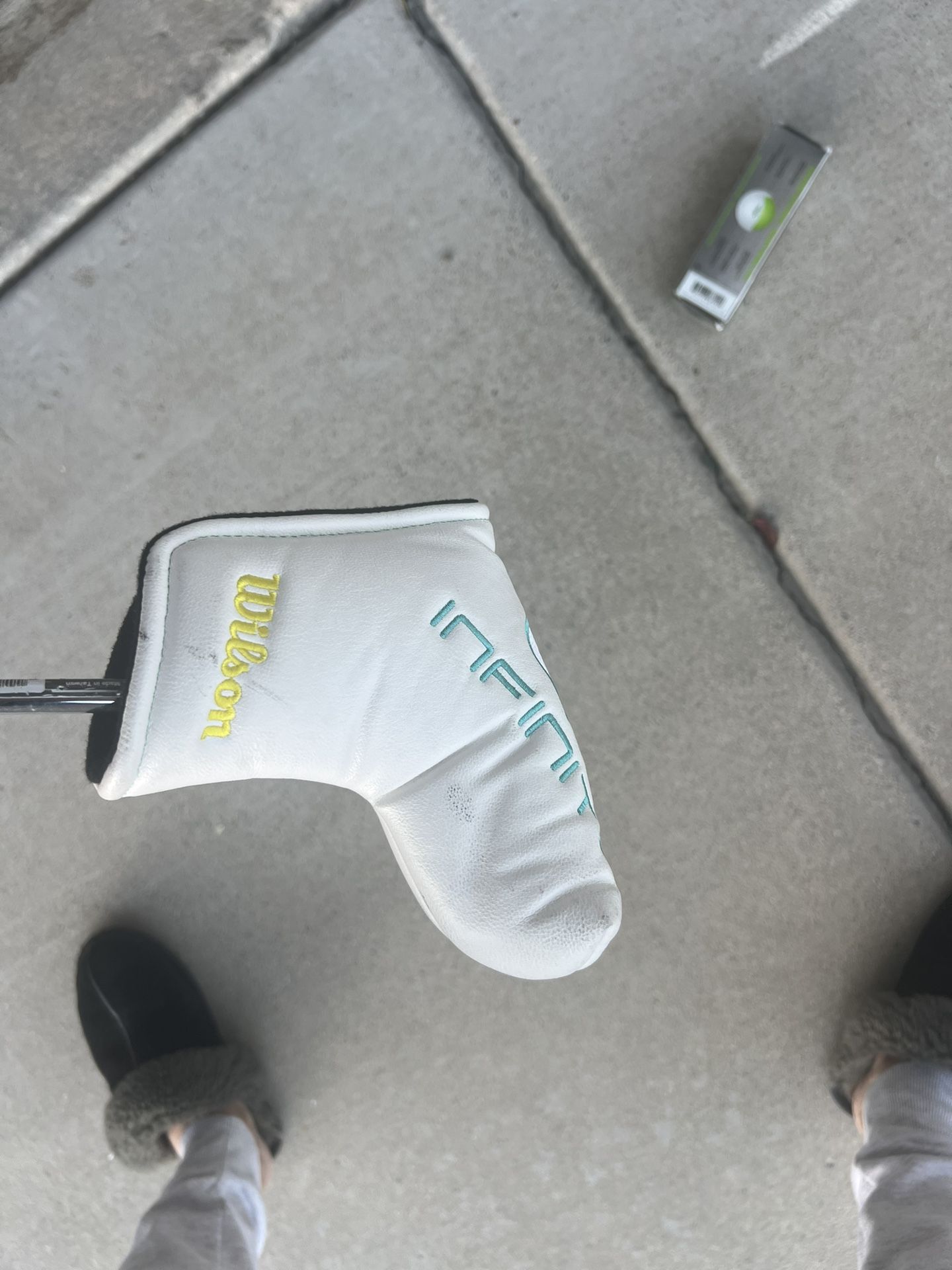 Almost New Wilson Putter for Sale in Wildomar, CA - OfferUp