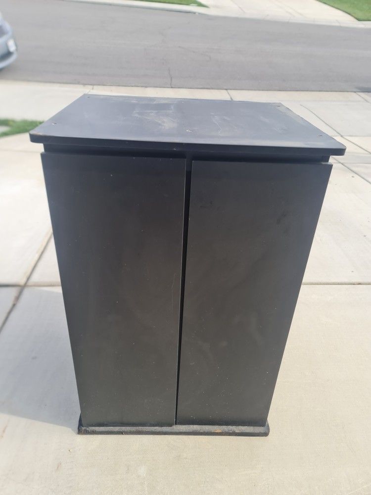 JBJ Aquarium Stand 24Lx20W for Sale in Chino Hills, CA - OfferUp