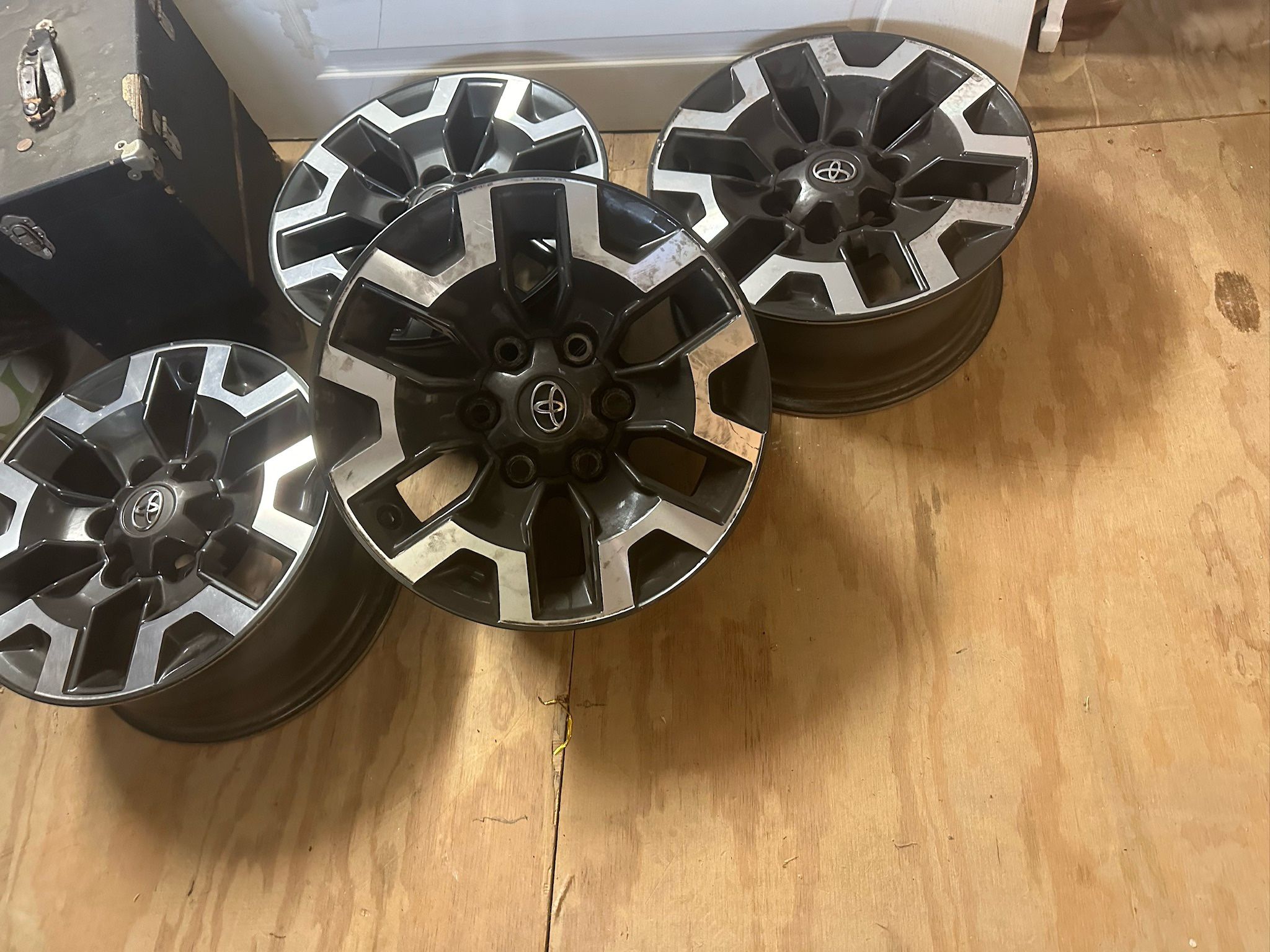 Stock Toyota Tacoma Rims for Sale in Laguna Niguel, CA - OfferUp
