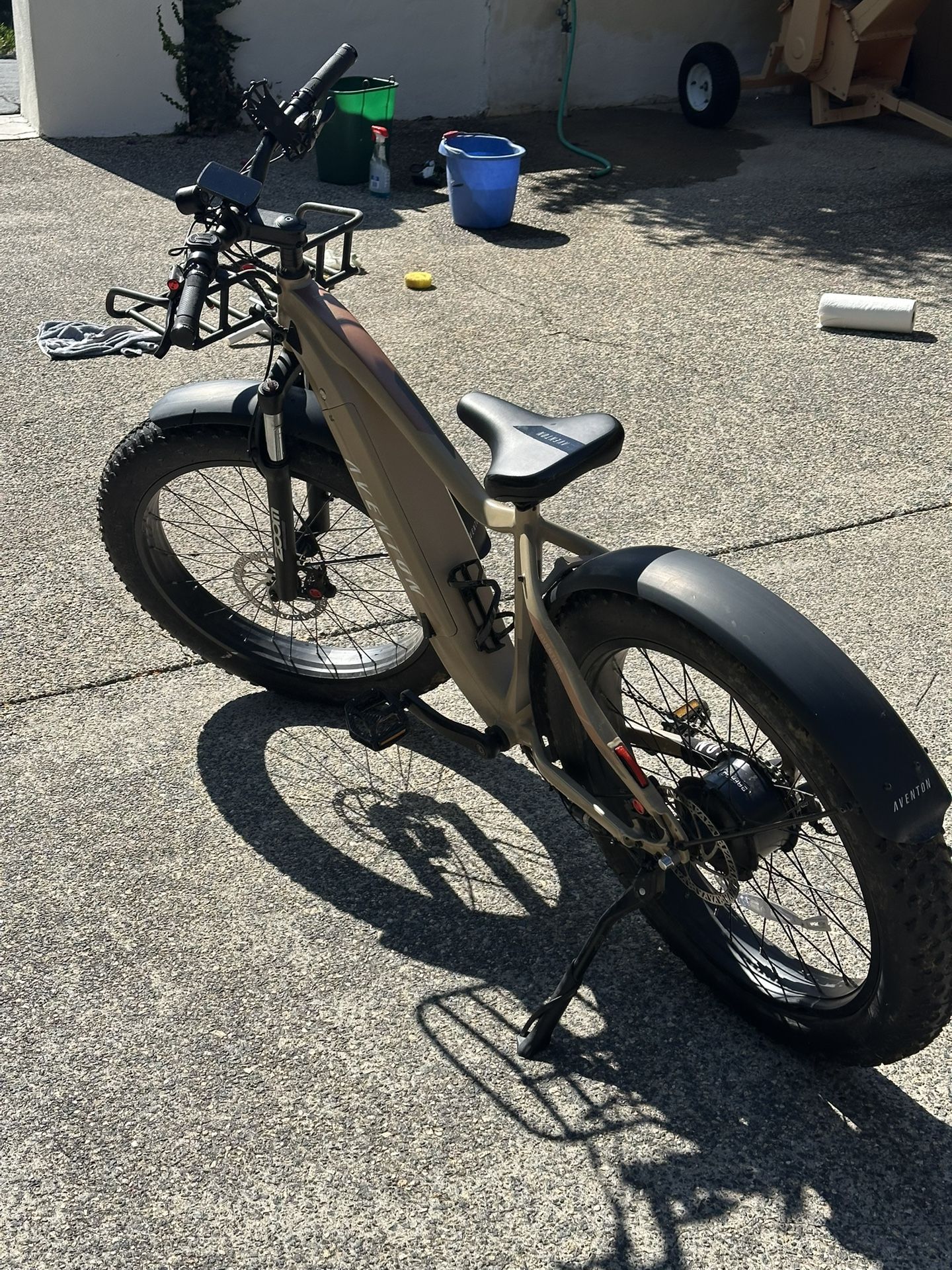 Aventon e-bike beige for Sale in Rcho Santa Fe, CA - OfferUp