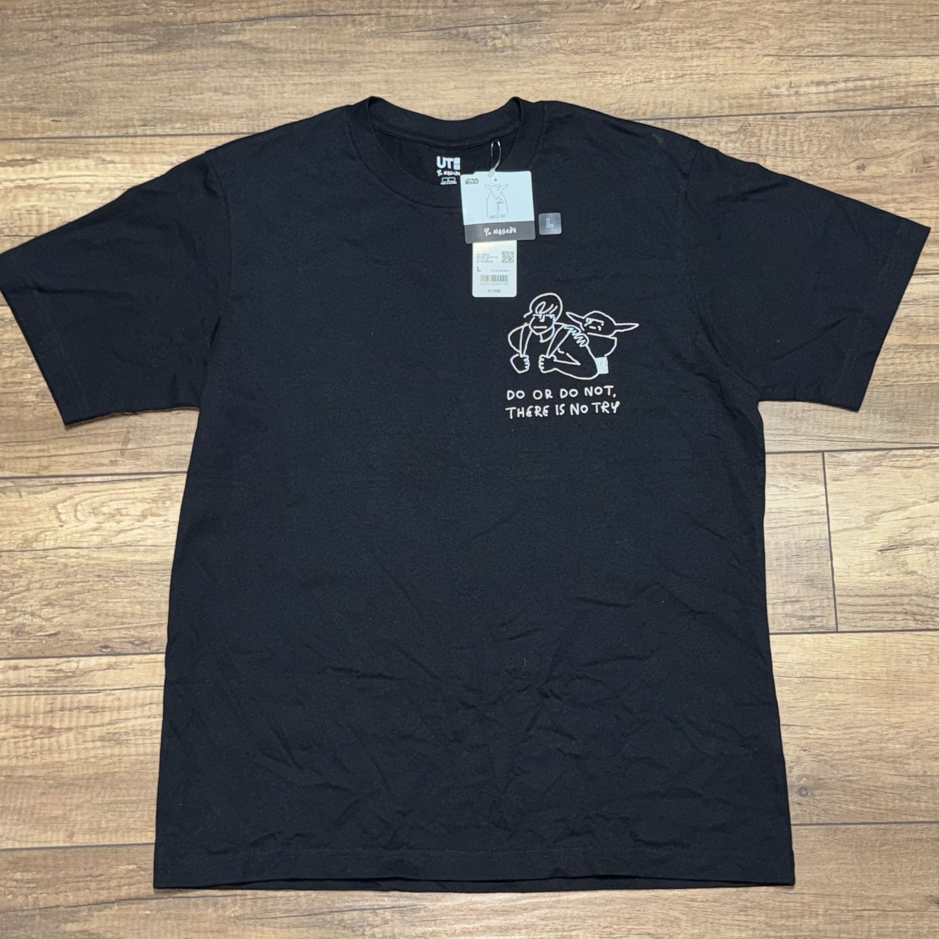 NWT Uniqlo x Star Wars Nagaba Yoda Lucas Films Movie Tee Black T Shirt ...