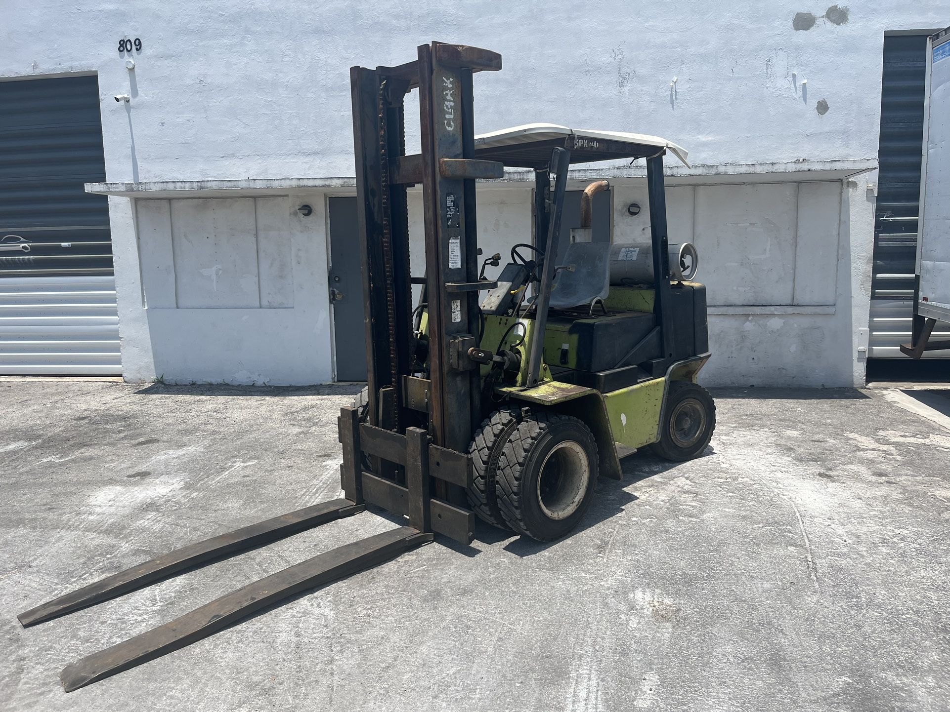 8,000 Lb Heavy Duty Forklift Clark GPX 40 Dual Front Wheels On/off Road ...