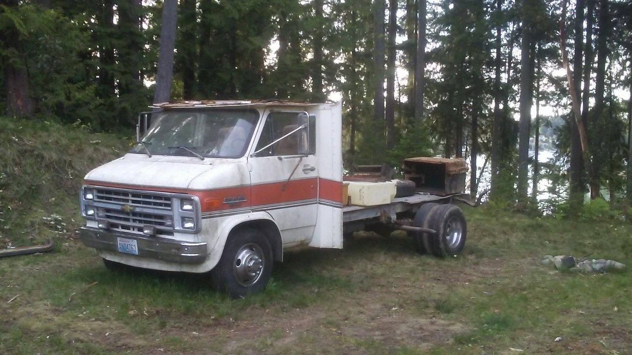 1992 Chevy G30 1 Ton van chassis for Sale in Poulsbo, WA - OfferUp