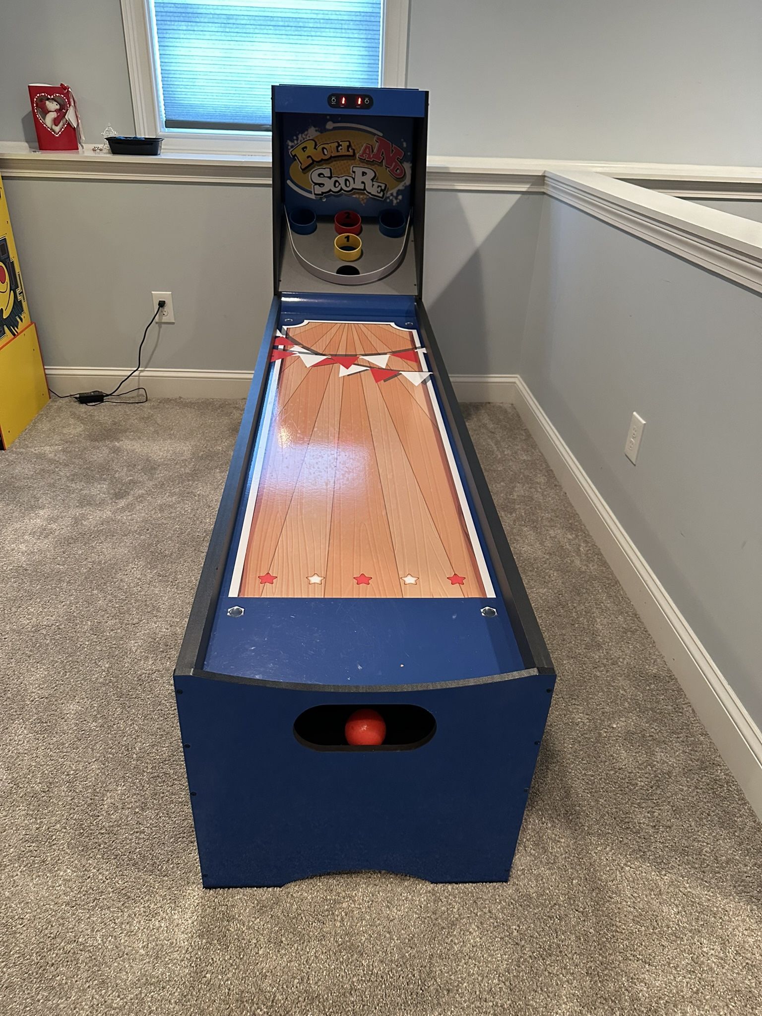 Roll And Score Skee ball Machine for Sale in Avon, CT - OfferUp