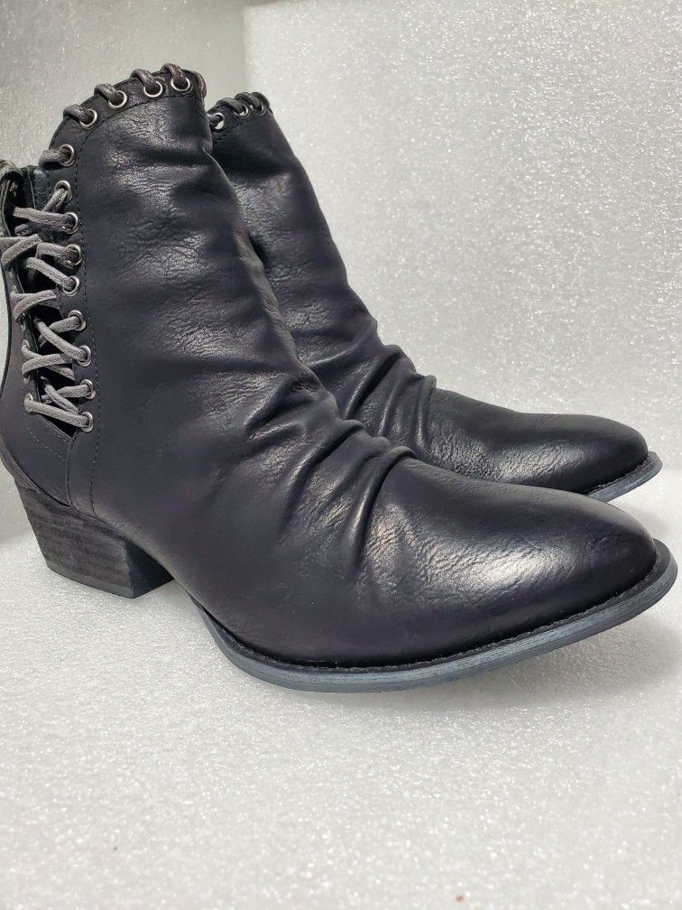 Rebels Boots Connie Black Size 9