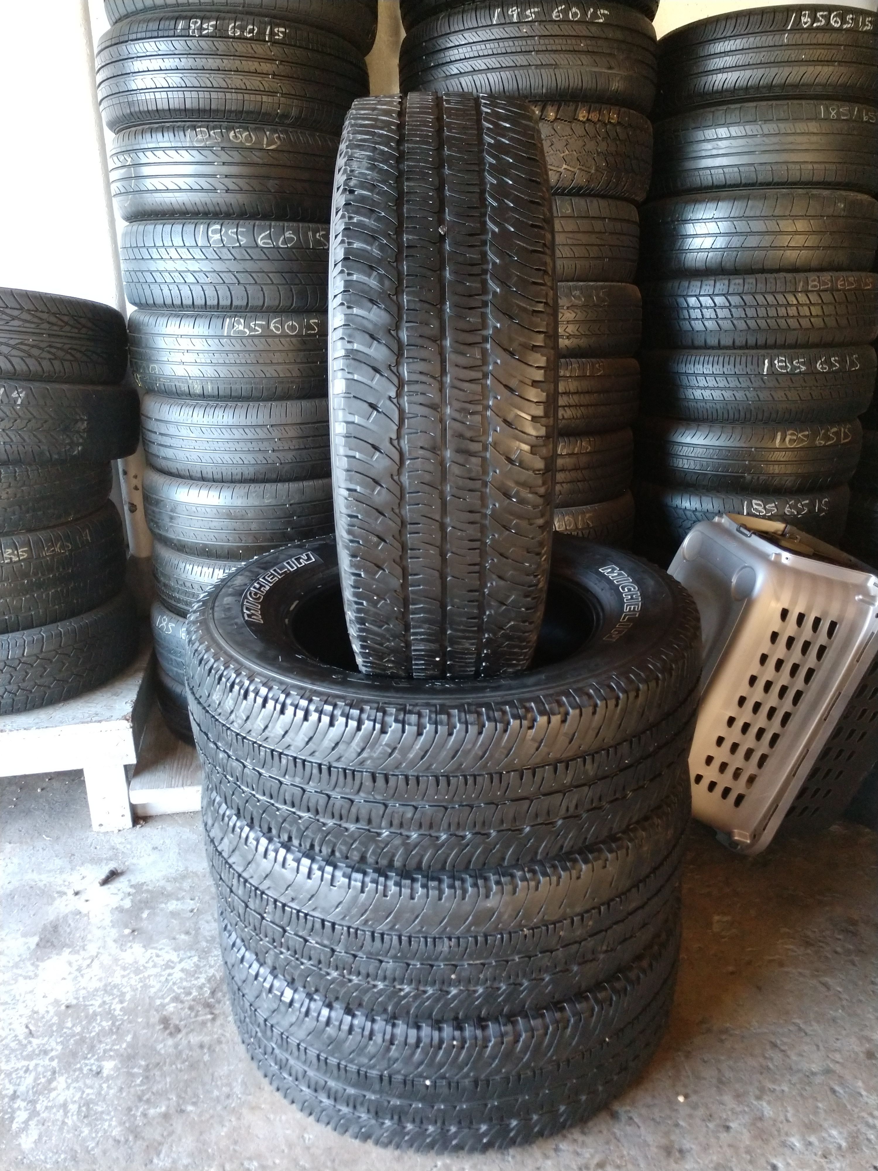 20 INCH TIRE LT 275/65R20 MICHELIN LTX2 for Sale in Denison, TX - OfferUp