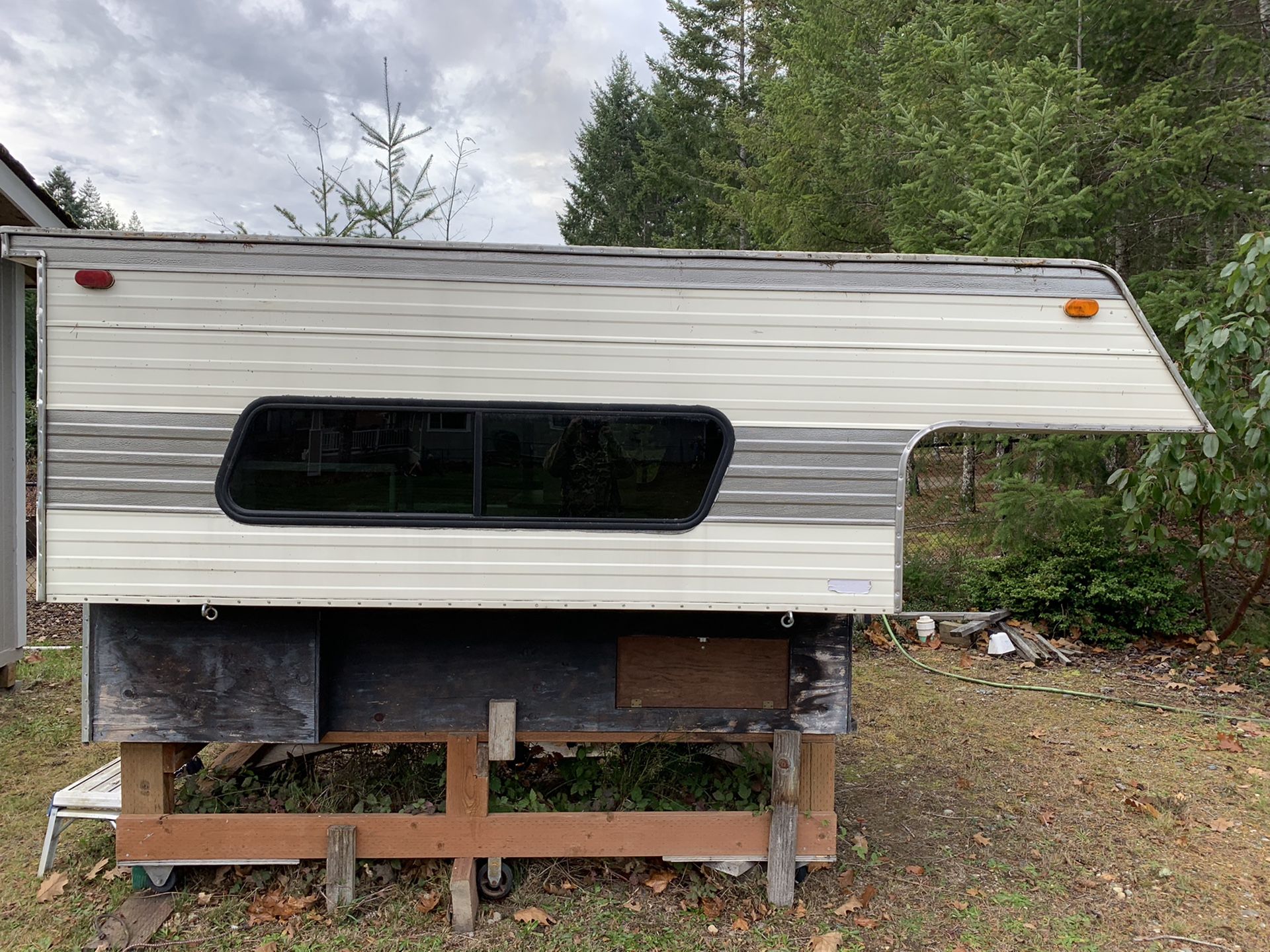 Smith Built Canopy/Camper $600 OBO for Sale in Shelton, WA - OfferUp
