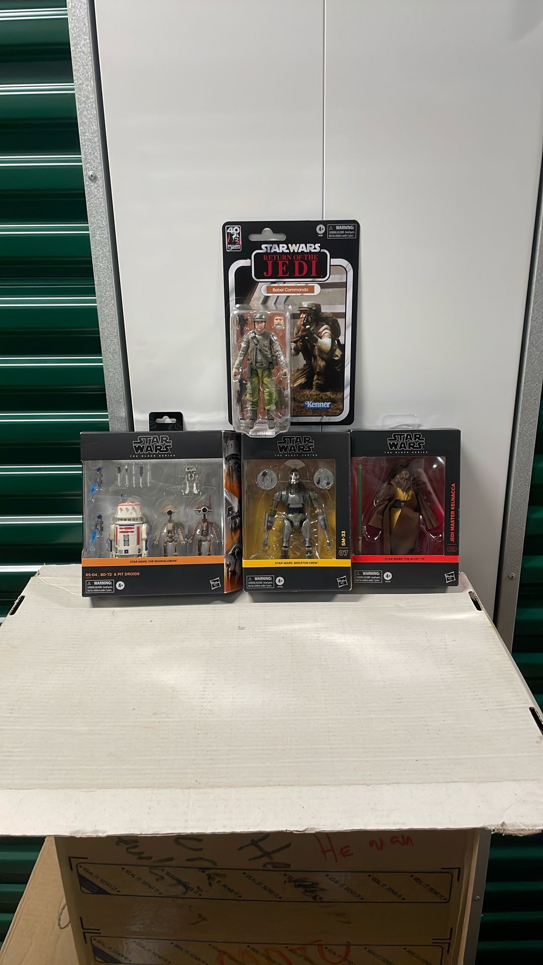 Star Wars/ Black Series/ The Mandalorian/ R5-D4 BD-72 Pit Droids ...