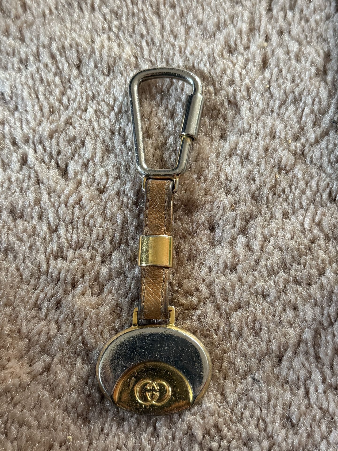 Vintage Gucci Key Ring for Sale in Swatara, PA - OfferUp