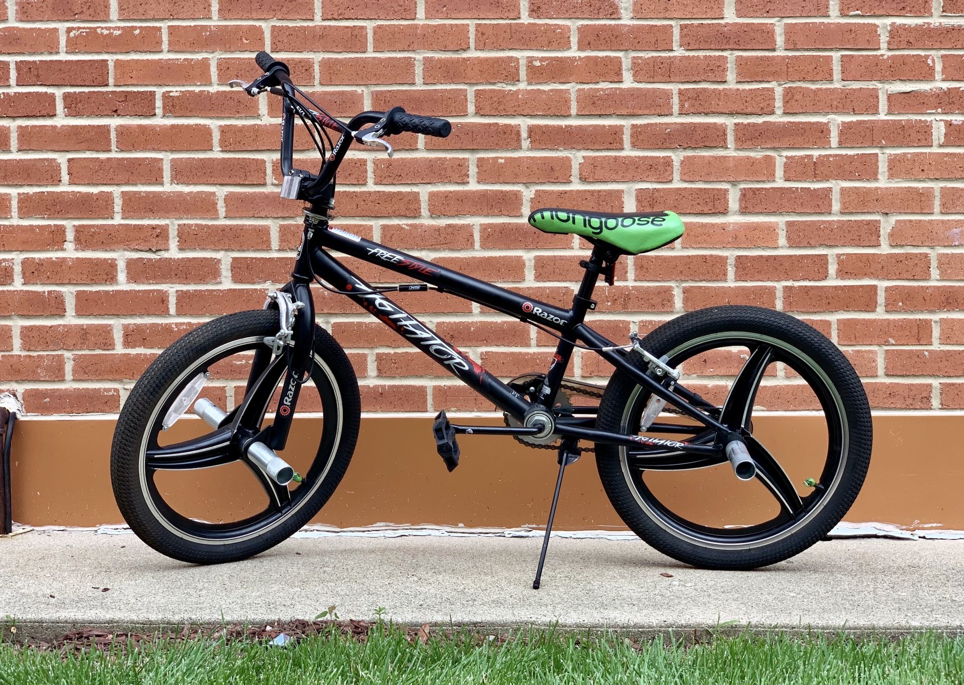 Razor Agitator BMX/Freestyle 20” Bike for Sale in Westmont, IL - OfferUp