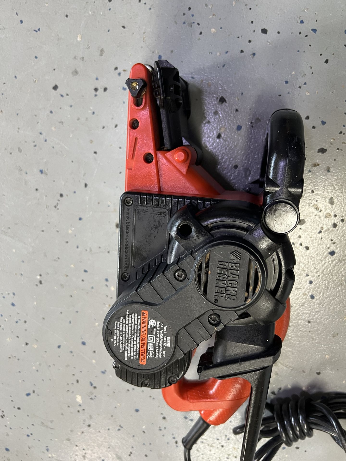 BLACK AND DECKER BELT SANDER MODEL,DS321. for Sale in Orlando, FL - OfferUp