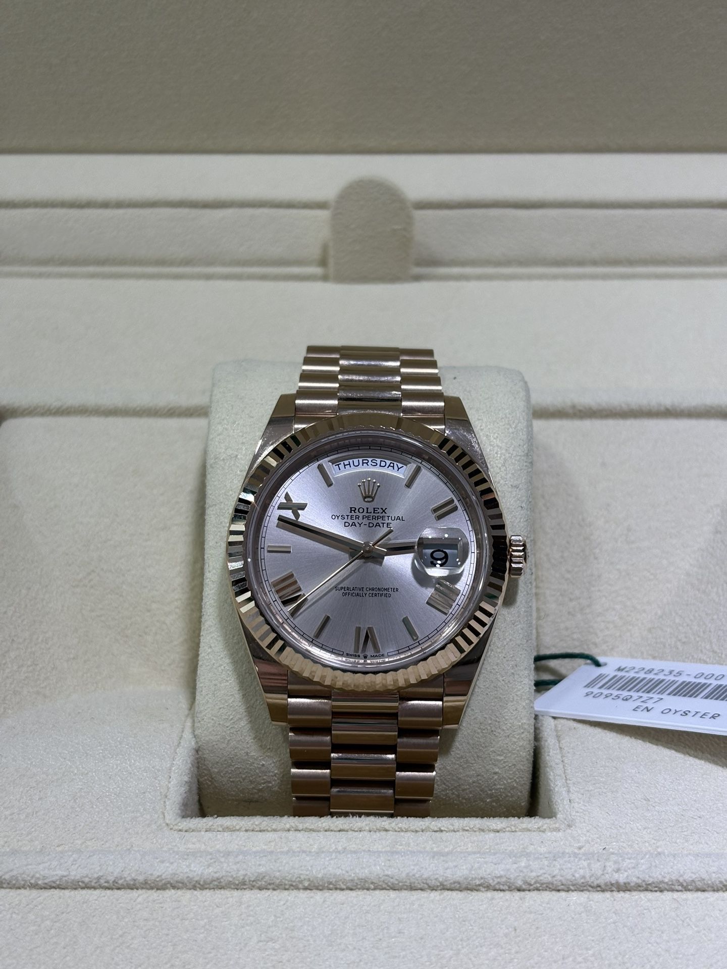 Rolex OP Day-Date 40MM 18ct Everose Gold Sundust Dial for Sale in Miami ...