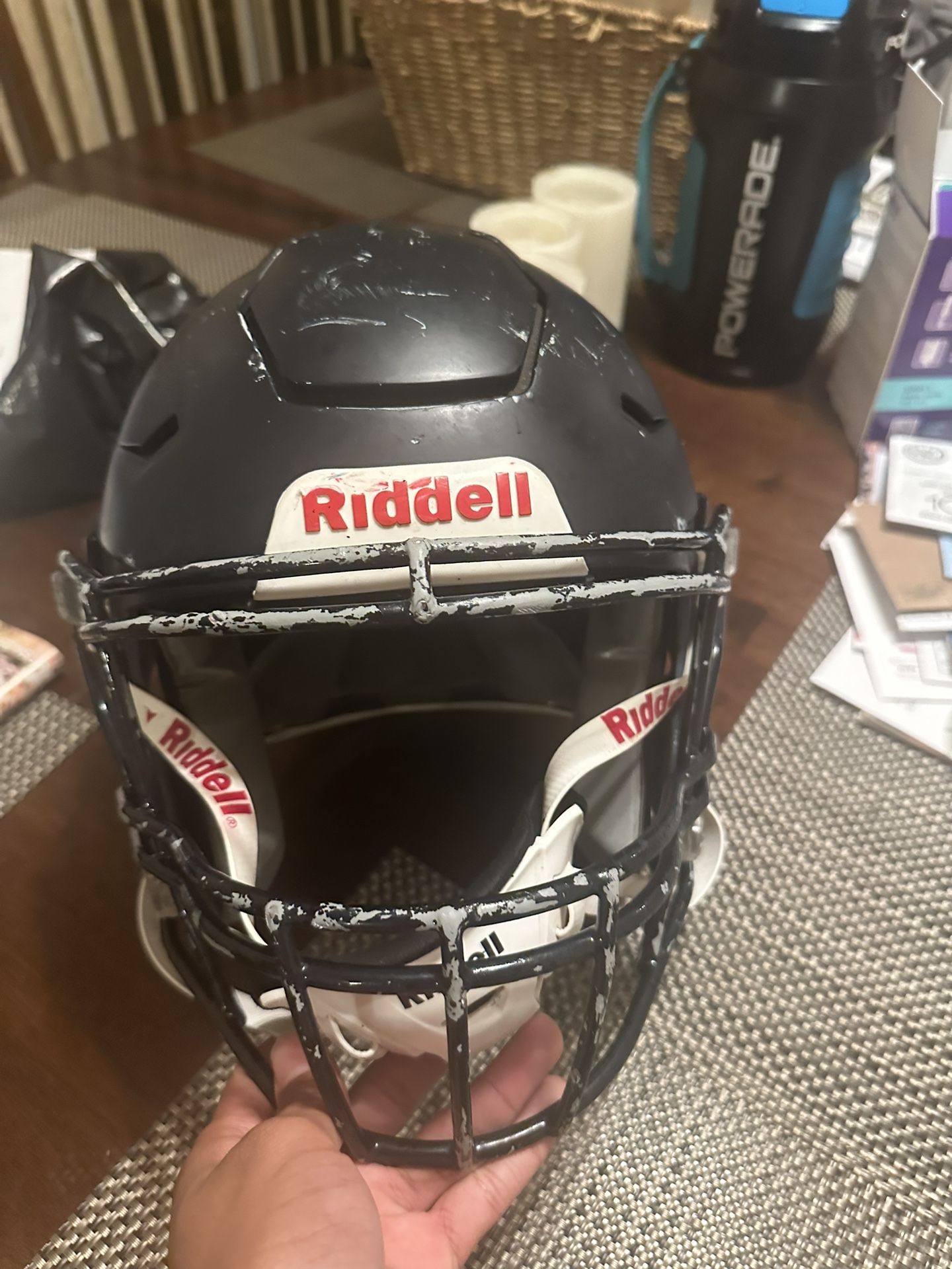 Youth Medium Riddell Speedflex for Sale in Los Angeles, CA - OfferUp