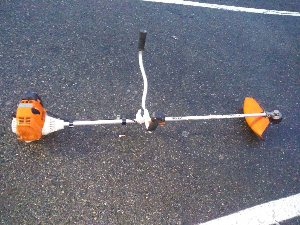 Stihl FS130 commercial weed eater, brush wacker interchangeable power ...