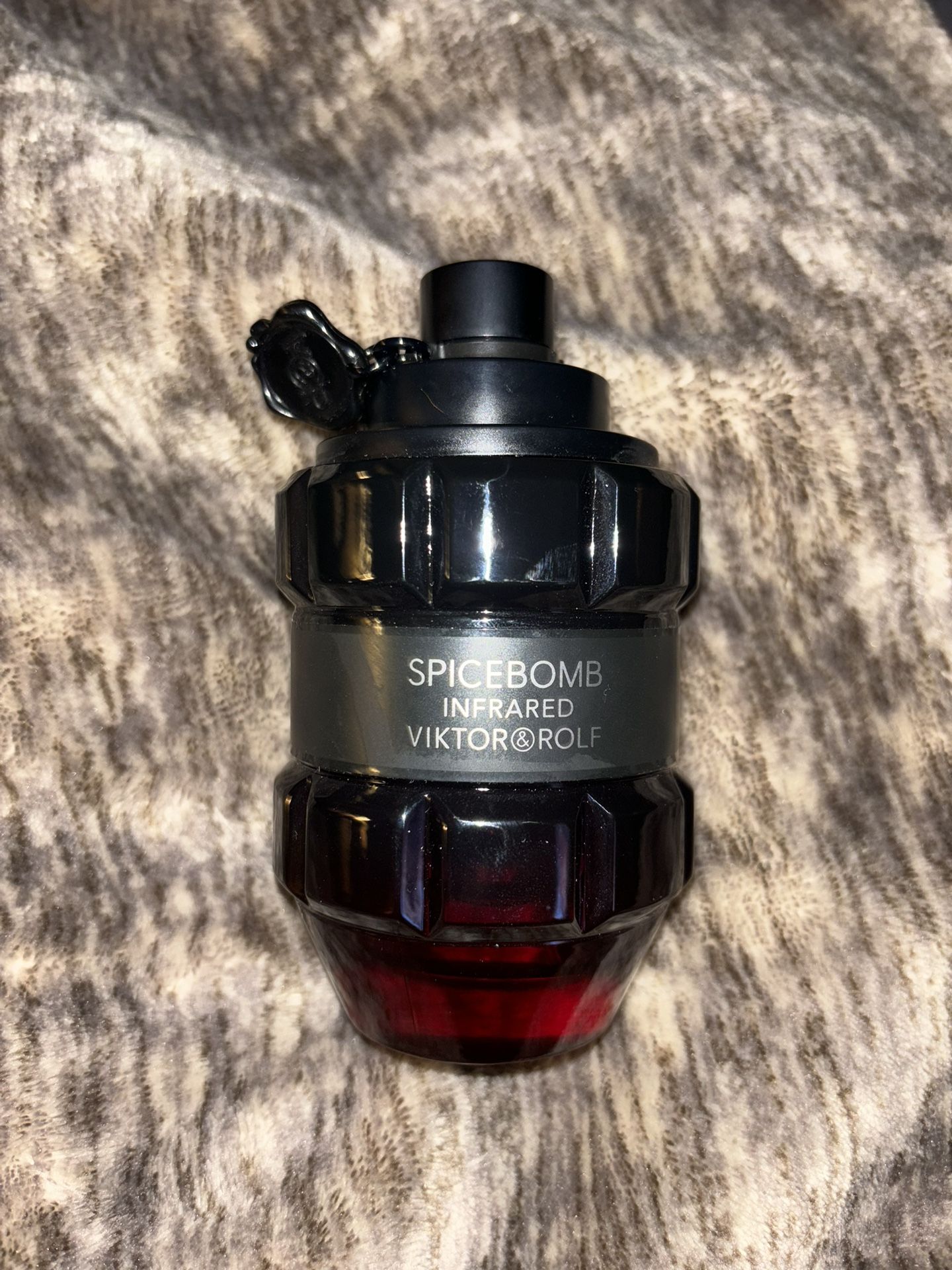 Viktor&Rolf Spicebomb Infrared Eau de Toilette 5oz - 90% Full for Sale ...
