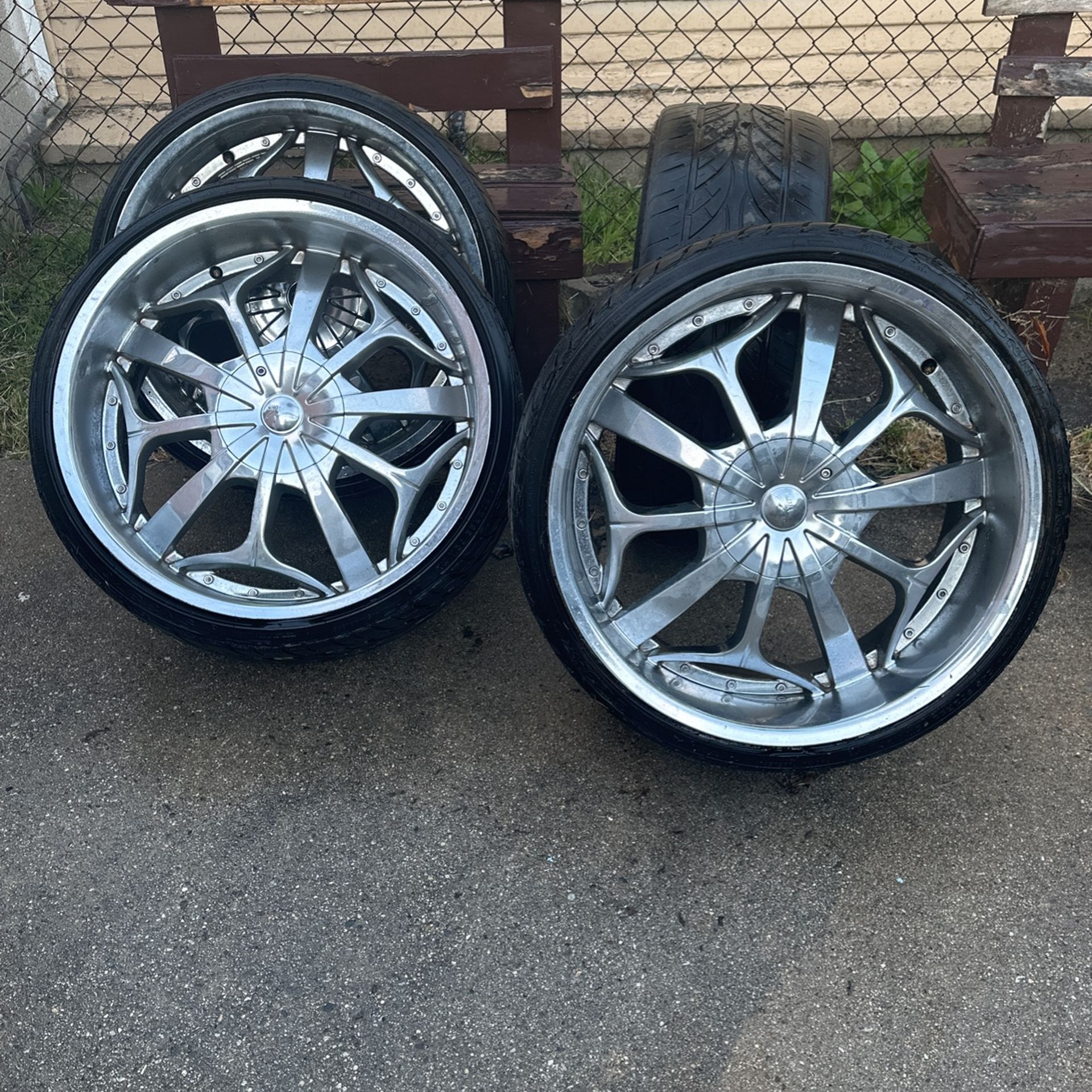 22 inch rims for Sale in Los Angeles, CA - OfferUp