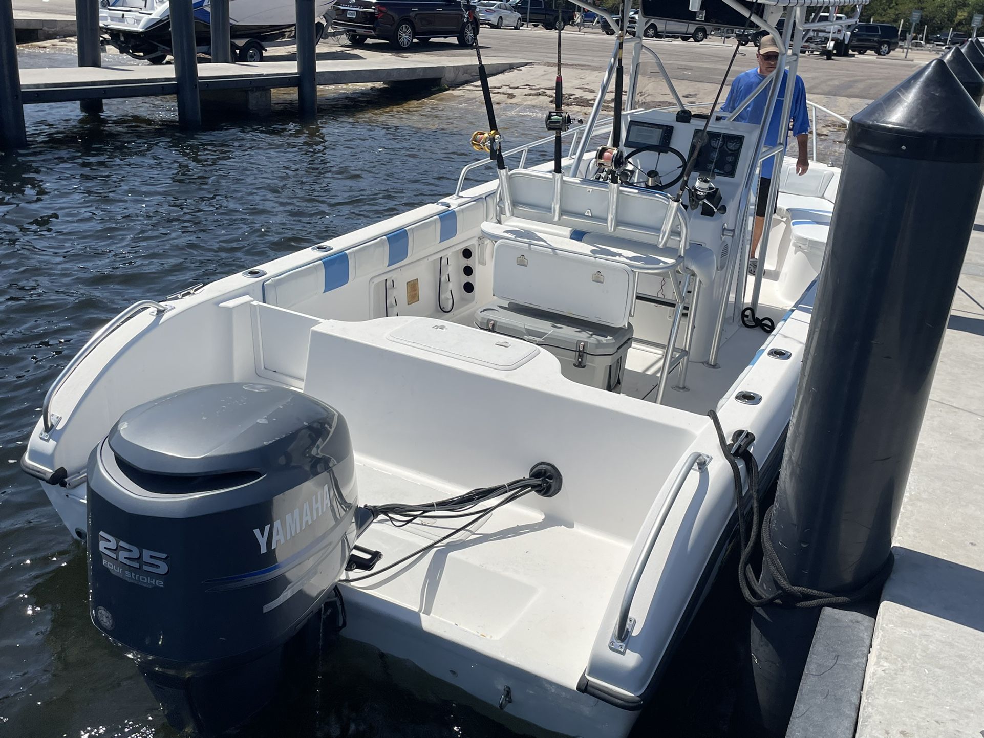 2002 Carolina 2400 skiif for Sale in Miami, FL - OfferUp