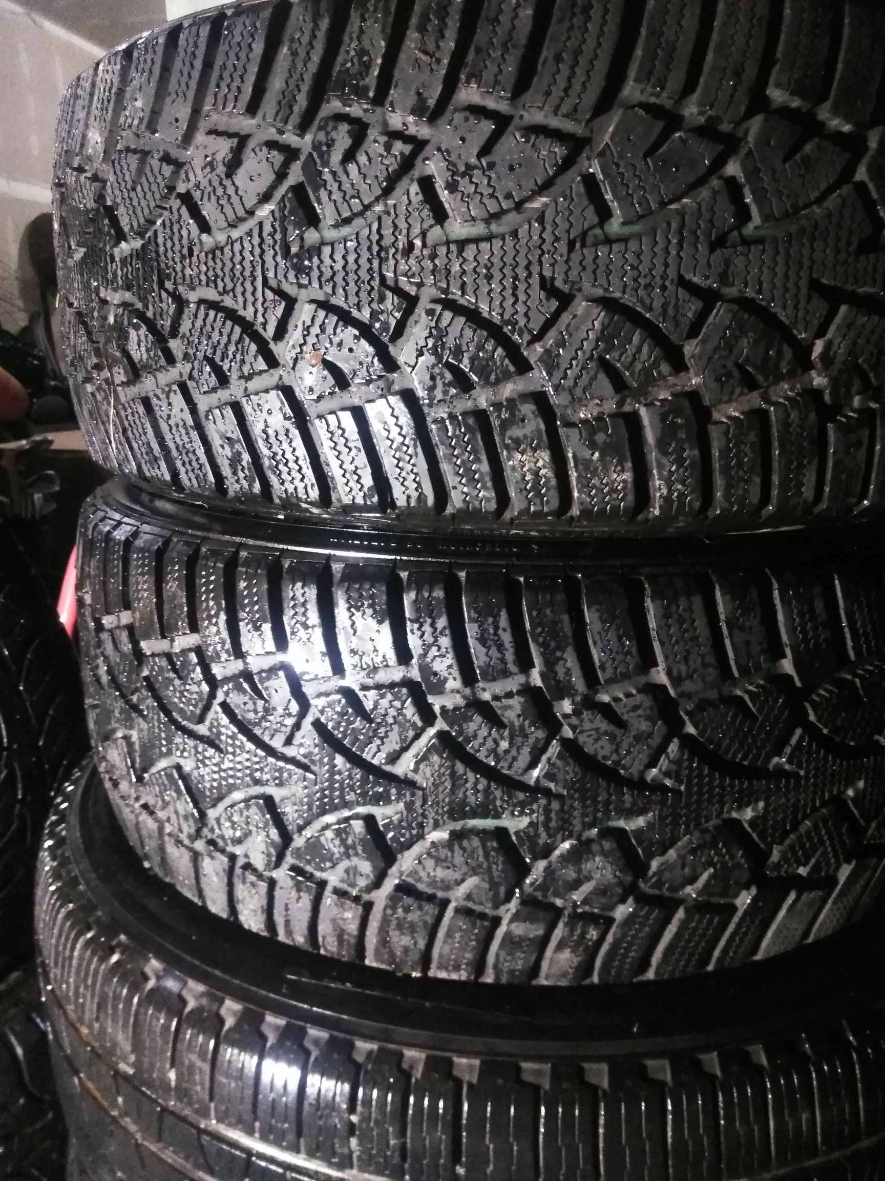 225-45-17 set of 2 general tires 225/45/17 for Sale in Lake Stevens, WA ...