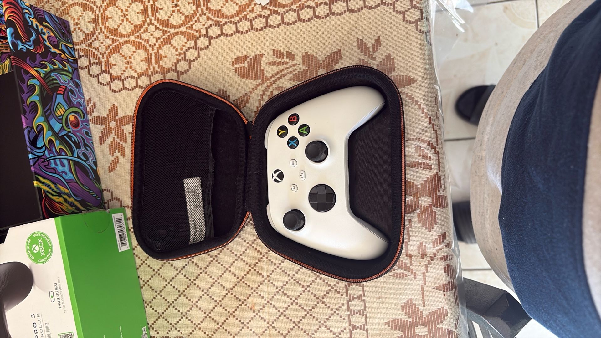 Xbox One S Or X Controller for Sale in Glmn Hot Spgs, CA - OfferUp