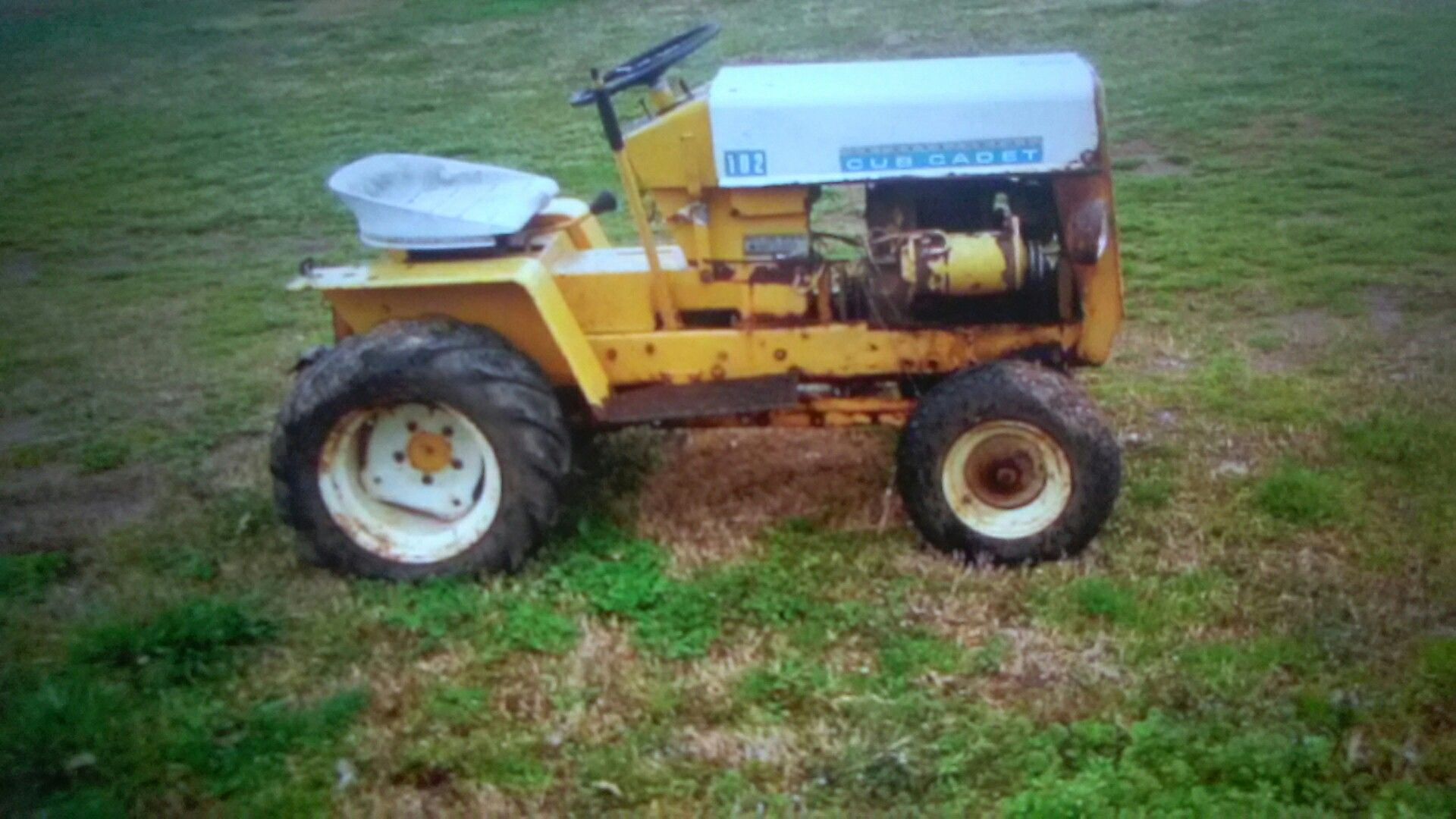 Cub Cadet 102 International for Sale in Randleman, NC - OfferUp