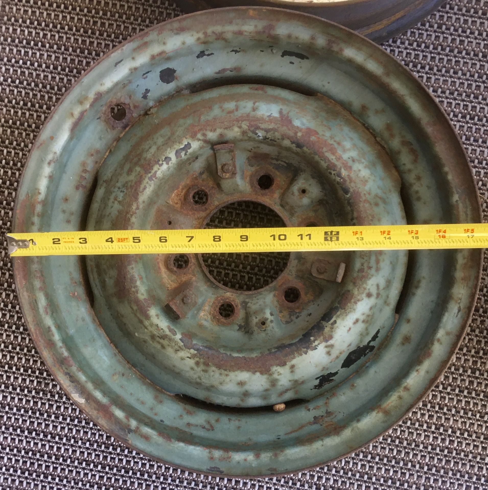 Wheel Vintage 16” Chevy 6 Lug Truck Rim With 3 Clips for Sale in El ...