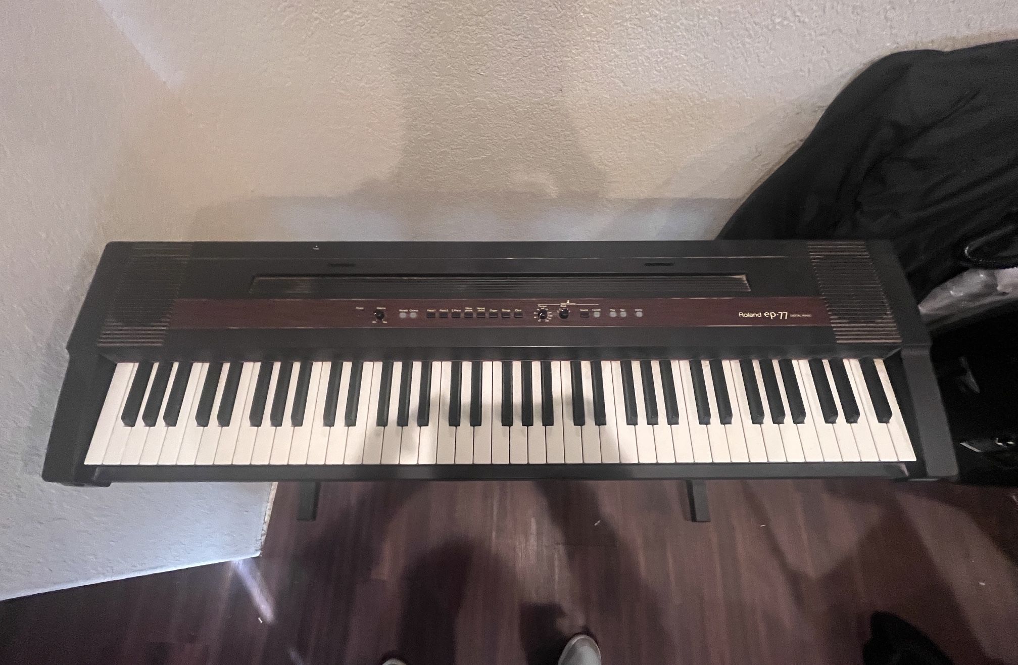 Rare Roland EP-77 Piano for Sale in San Antonio, TX - OfferUp