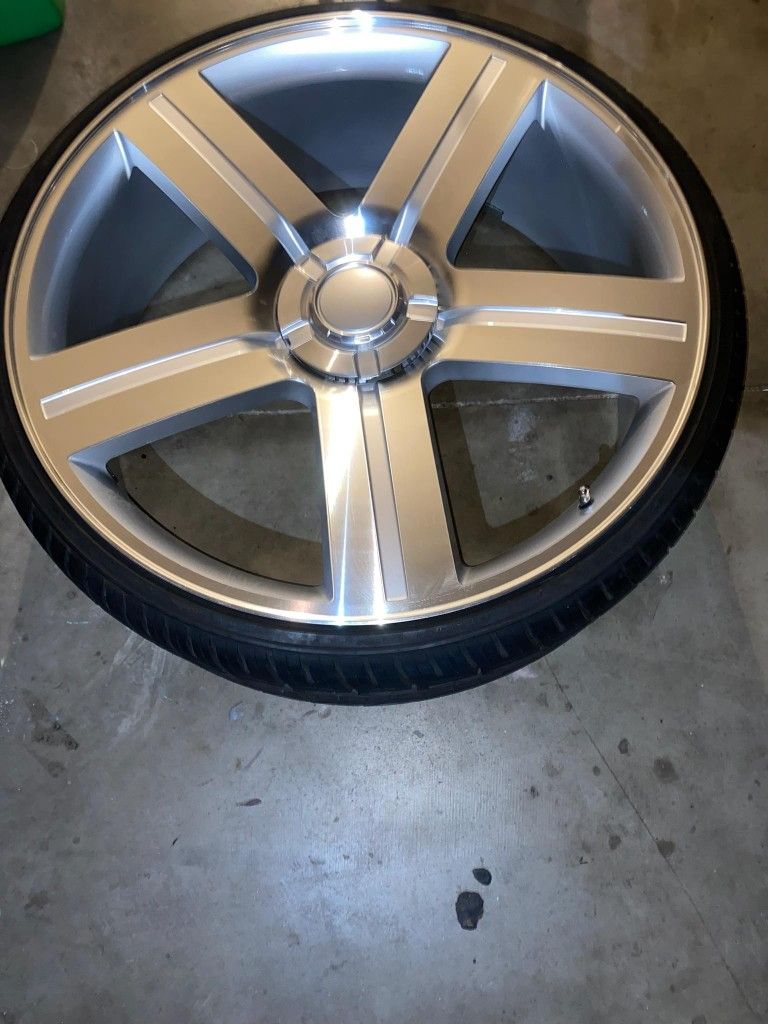 28 Inch Texas Edition Rims for Sale in Garden Grove, CA - OfferUp