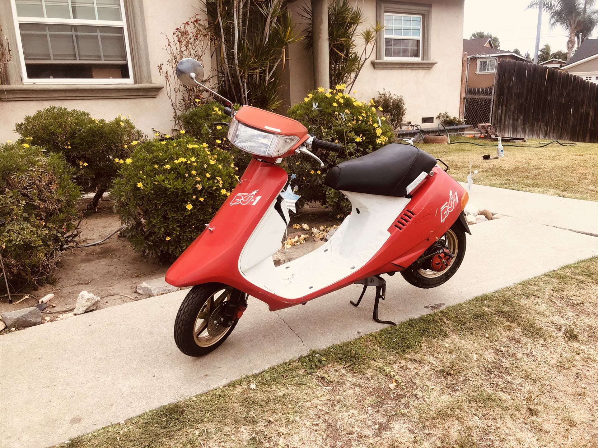 1987 Honda Scooter Elite ES50/ Jdm DJ1 for Sale in Whittier, CA - OfferUp