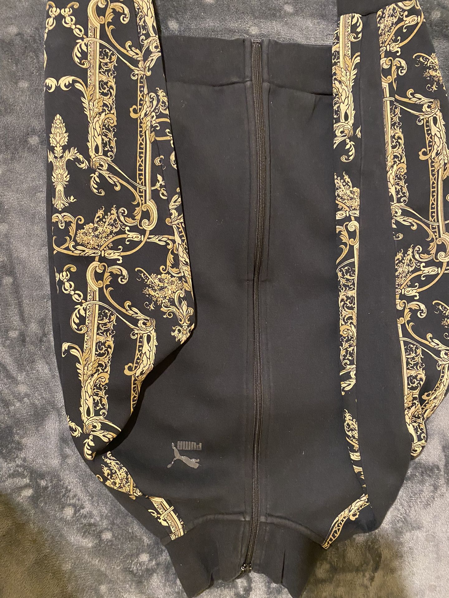 puma zip up for Sale in Chicago, IL - OfferUp