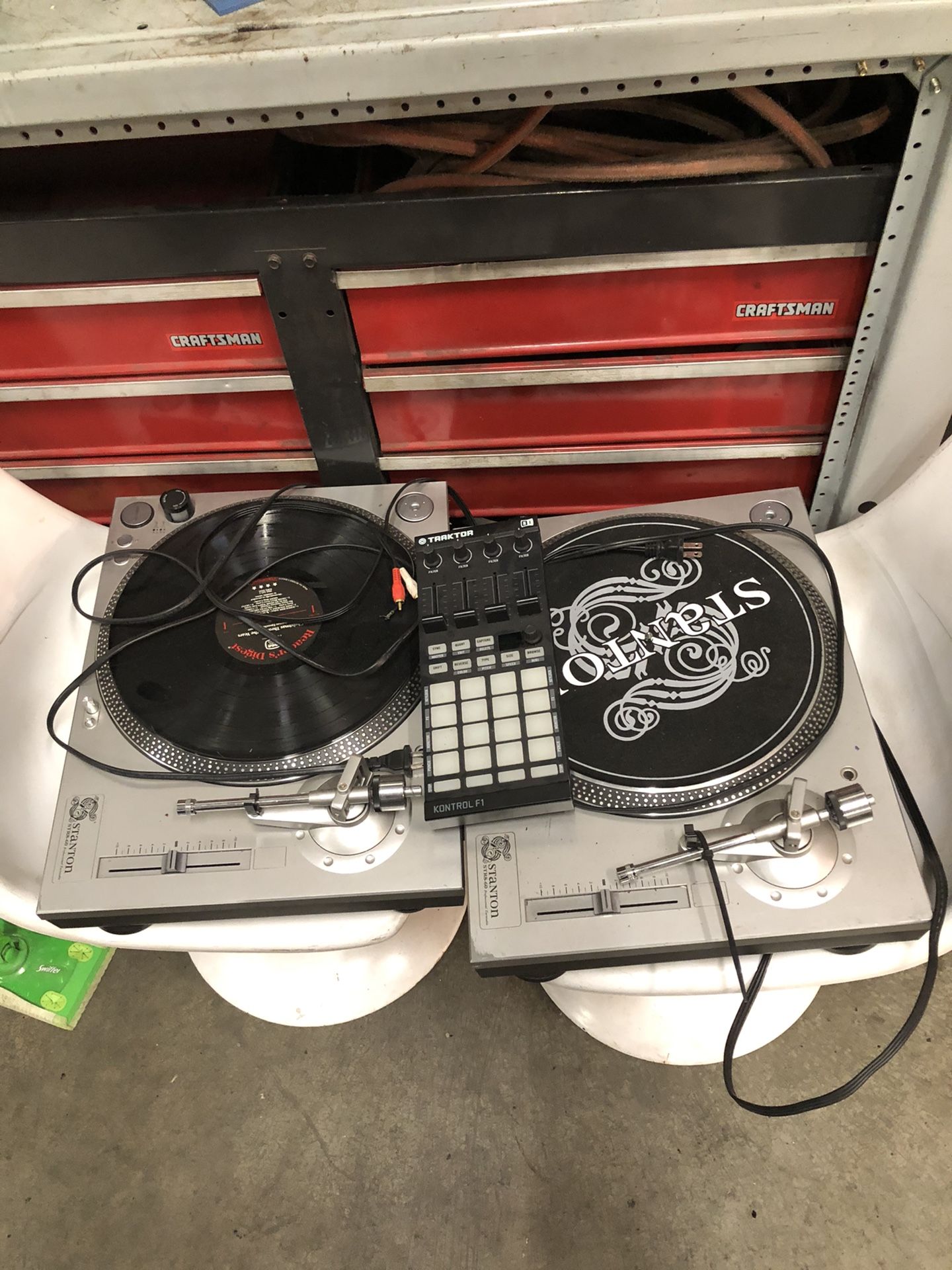 Stanton STR8 60 turntables. for Sale in Seattle, WA - OfferUp