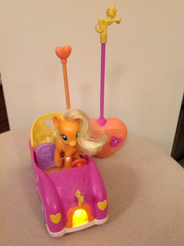 Hasbro My Little Pony Rainbow Dash RC Car for Sale in Auburn, WA - OfferUp