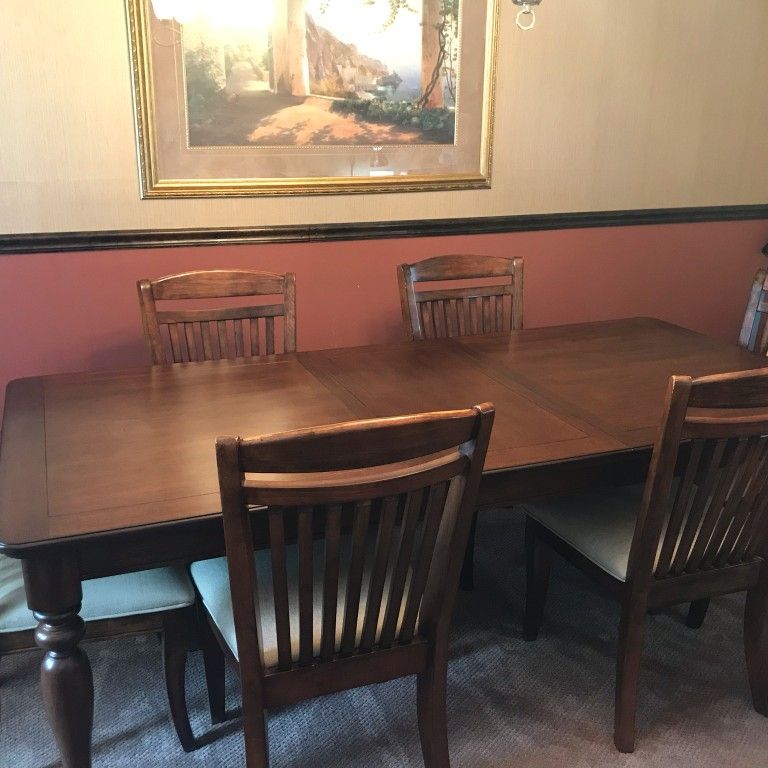 Second Hand Dining Room Tables