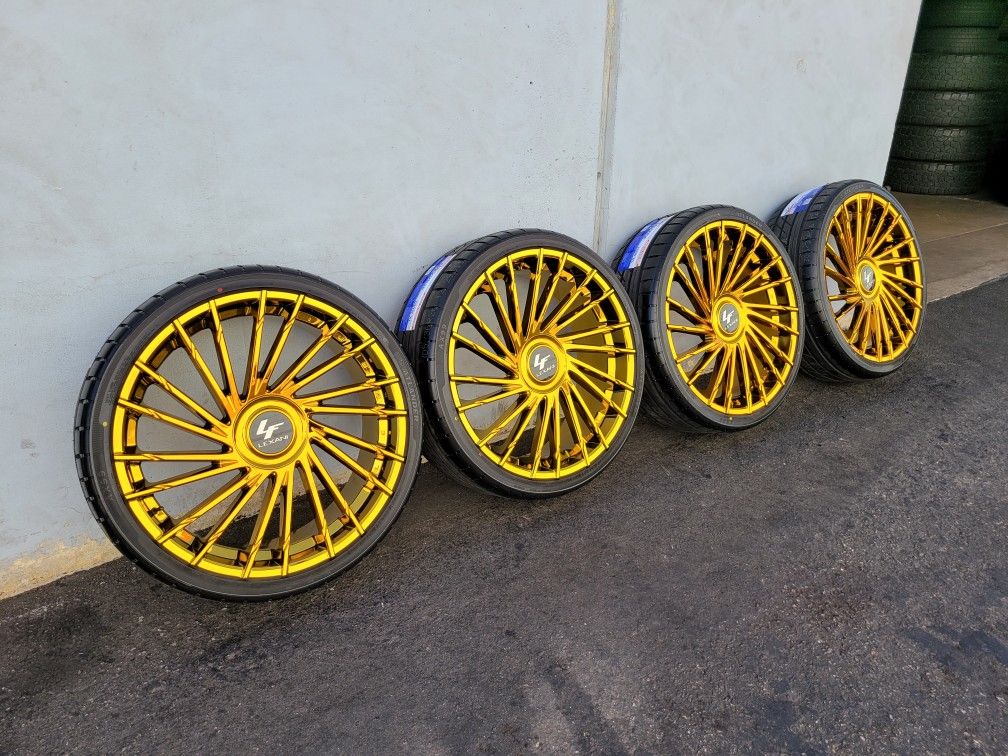 26" LEXANI Wraith Gold w/ Tires for Sale in Orange, CA - OfferUp
