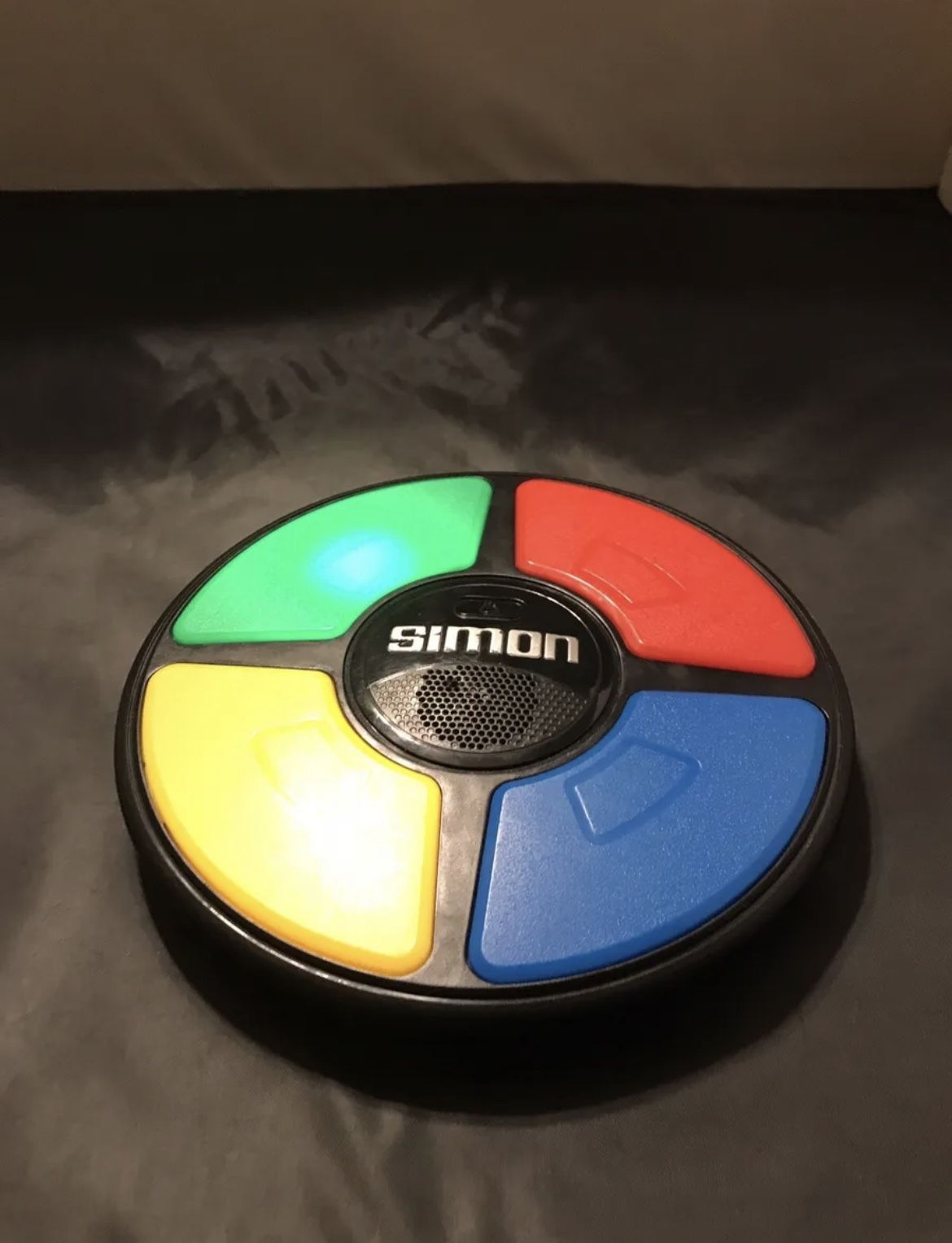 Simon Says Electronic Game Hasbro Classic Toy for Sale in Shafter, CA - OfferUp