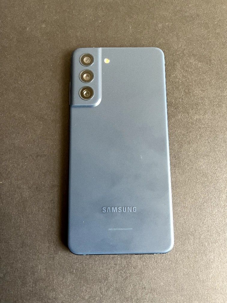 Samsung Galaxy S21 Unlocked 128gb Blue for Sale in San Antonio, TX ...