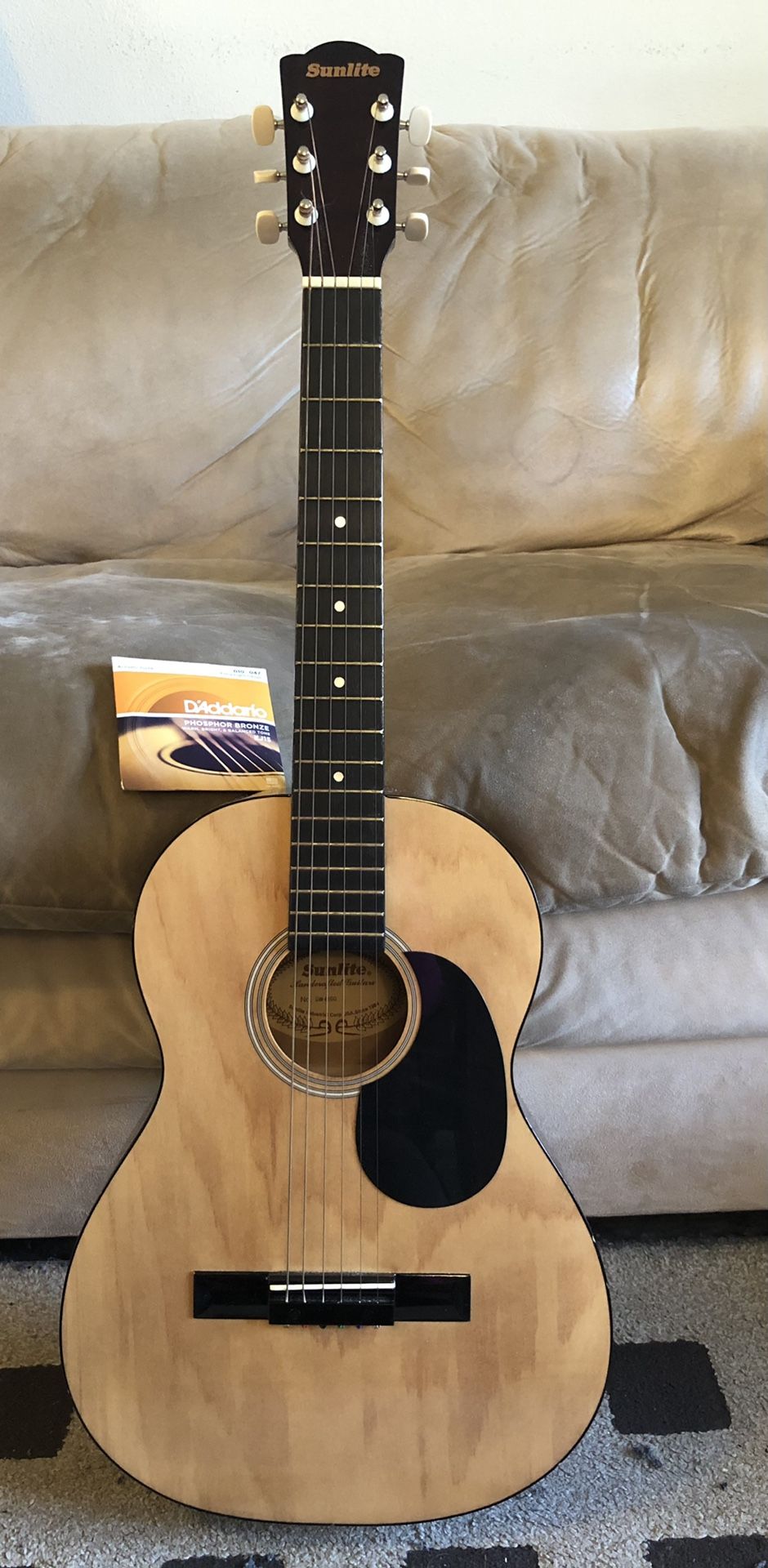 Used 3/4 acoustic Guitar + brand New Strings for Sale in South Pasadena ...