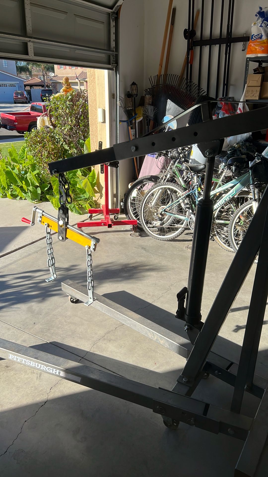 1 Ton Engine Hoist And Load Leveler for Sale in Corona, CA - OfferUp
