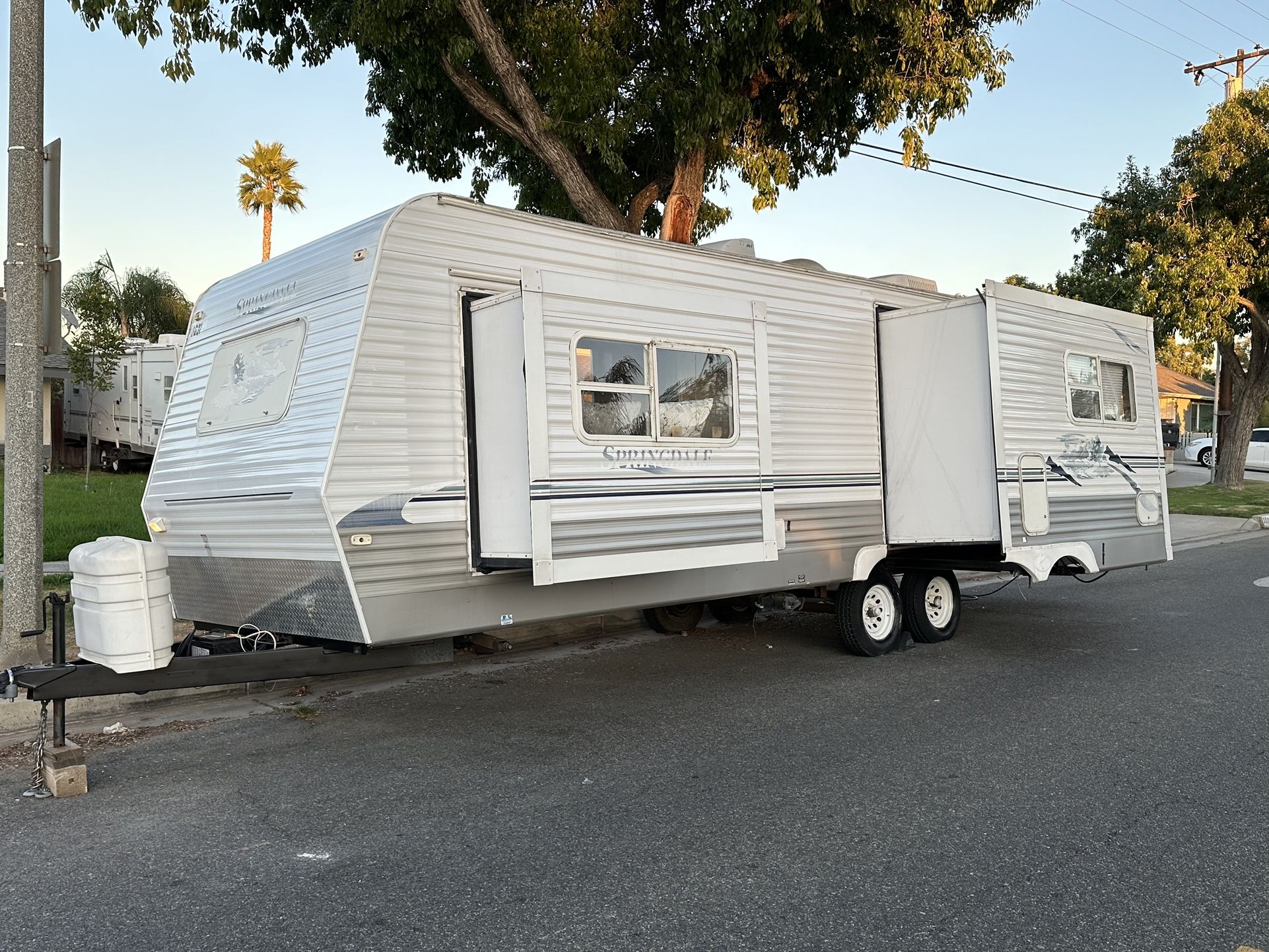 2004 Keystone Springdale 286RLDS for Sale in Riverside, CA - OfferUp