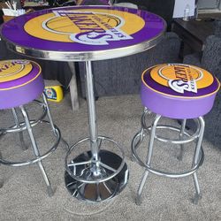 Los Angeles Lakers Bar Table And Stools. for Sale in Riverside CA OfferUp