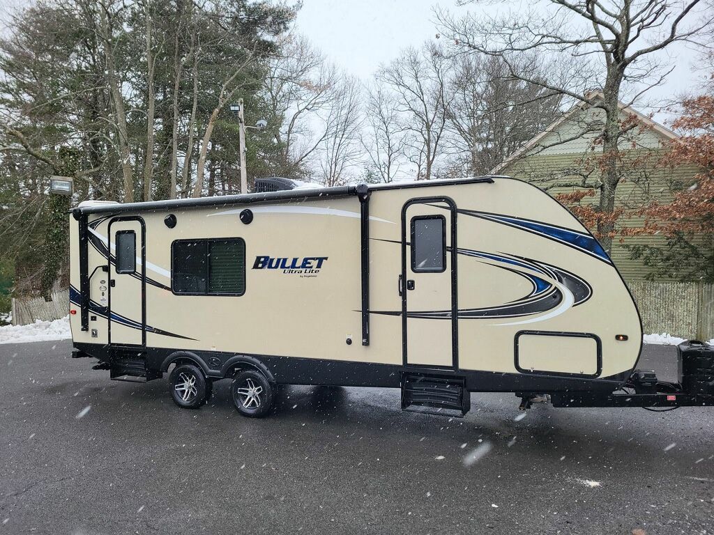 2017 Keystone bullet for Sale in Foxborough, MA - OfferUp