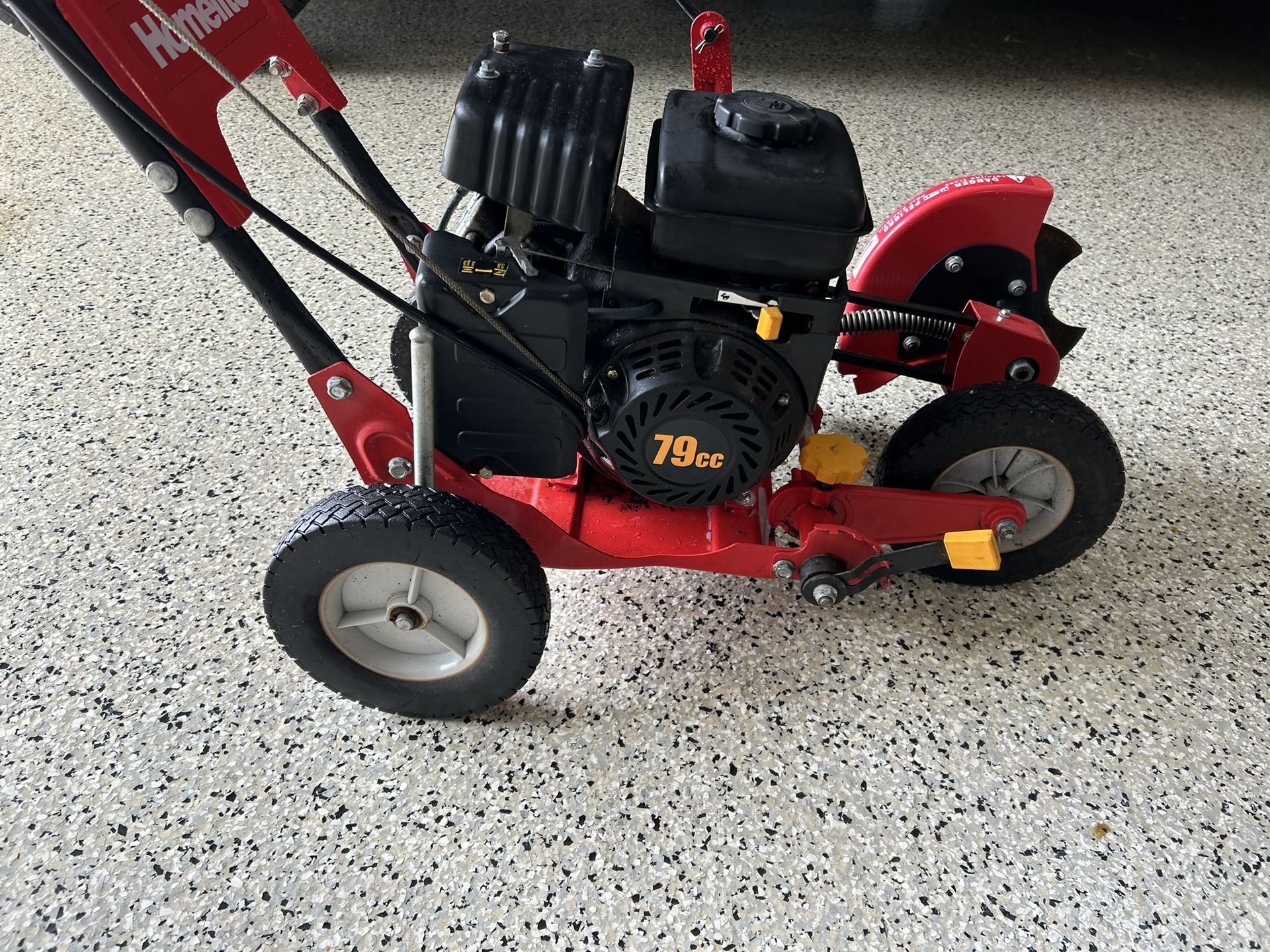 Homelite Gas Edger for Sale in Seminole, FL - OfferUp