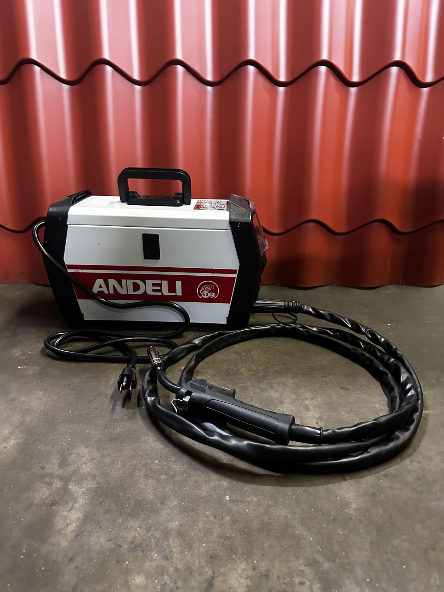 Andeli MIG-250 Welder – Like New / Ready to Use ! for Sale in Anaheim ...