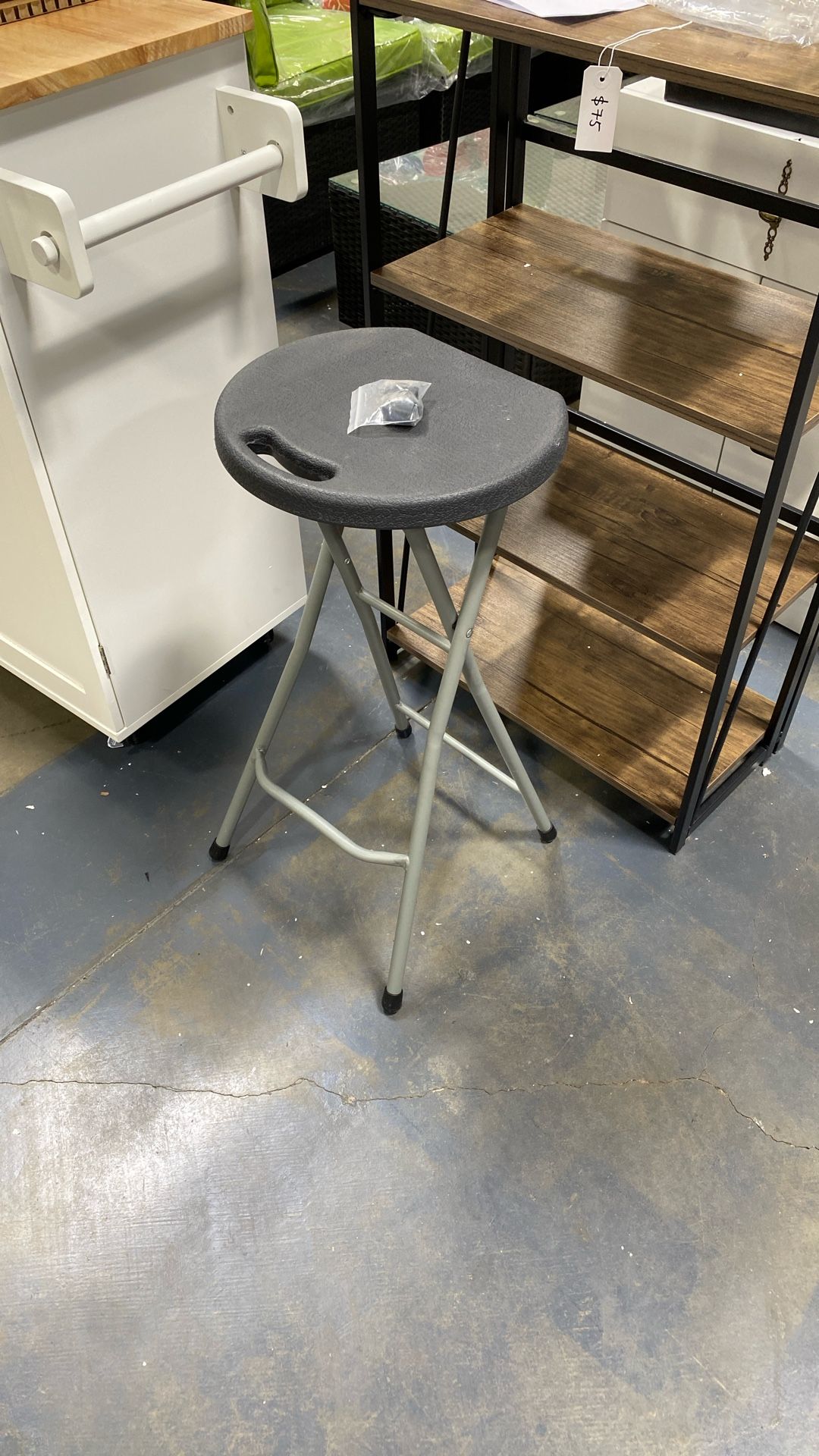 Folding Stool, 28in Portable Collapsible Bar Stool with Handle & Steel ...