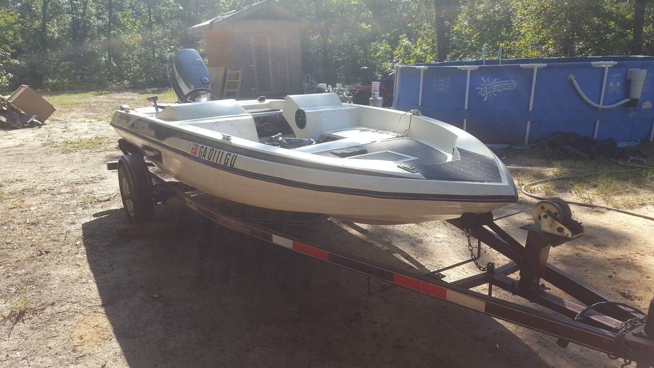 85 skeeter strada FS-80 Bass/ski Boat for Sale in Hephzibah, GA - OfferUp