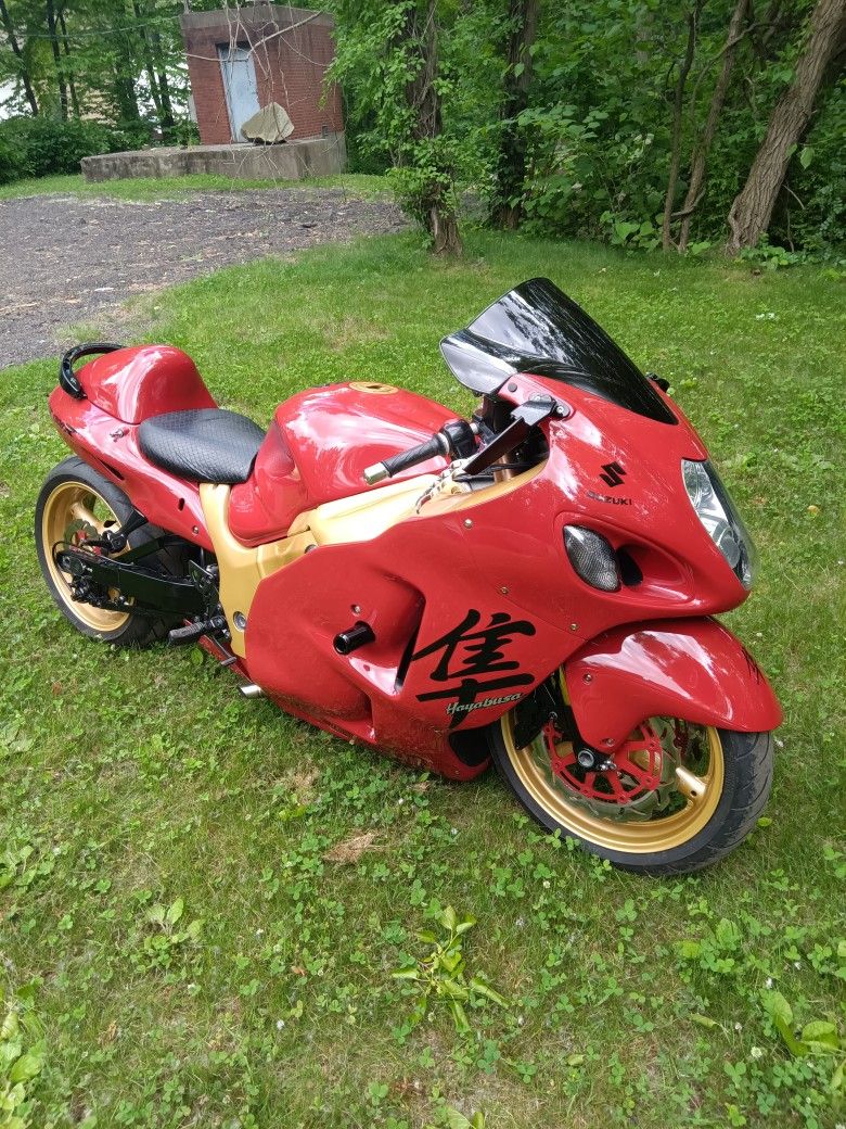 Hayabusa Suzuki 1300 de 2000 for Sale in Waterbury, CT - OfferUp