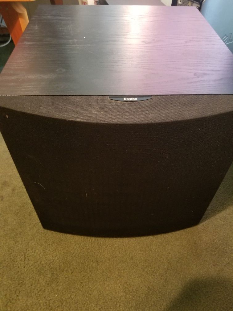 Boston vr2000 powered subwoofer for Sale in Salt Lake City, UT - OfferUp