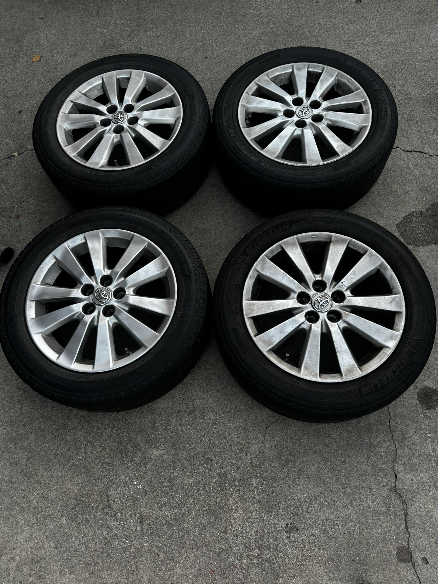 16” Toyota Corolla Rims Wheels Tires Rines Originales for Sale in Los ...