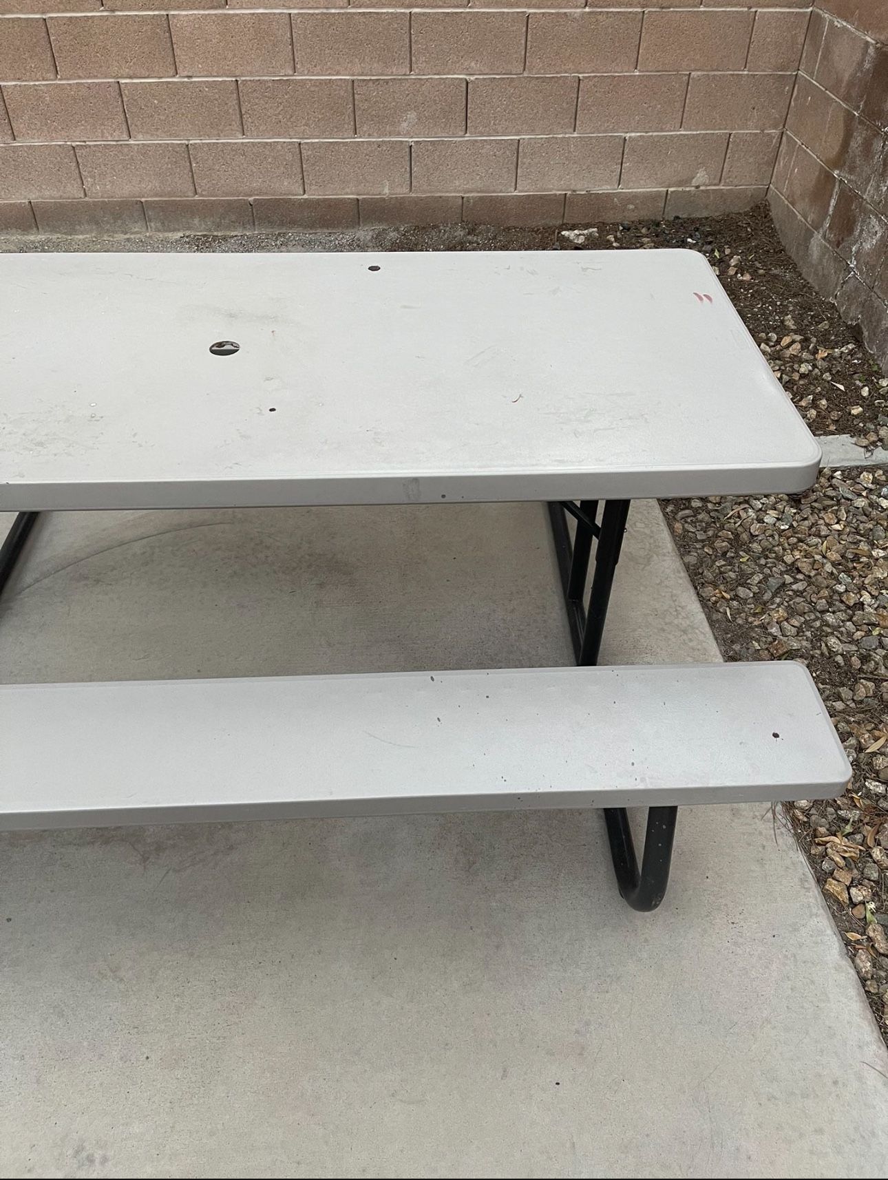 Lifetime Table With Benches. for Sale in Las Vegas, NV - OfferUp
